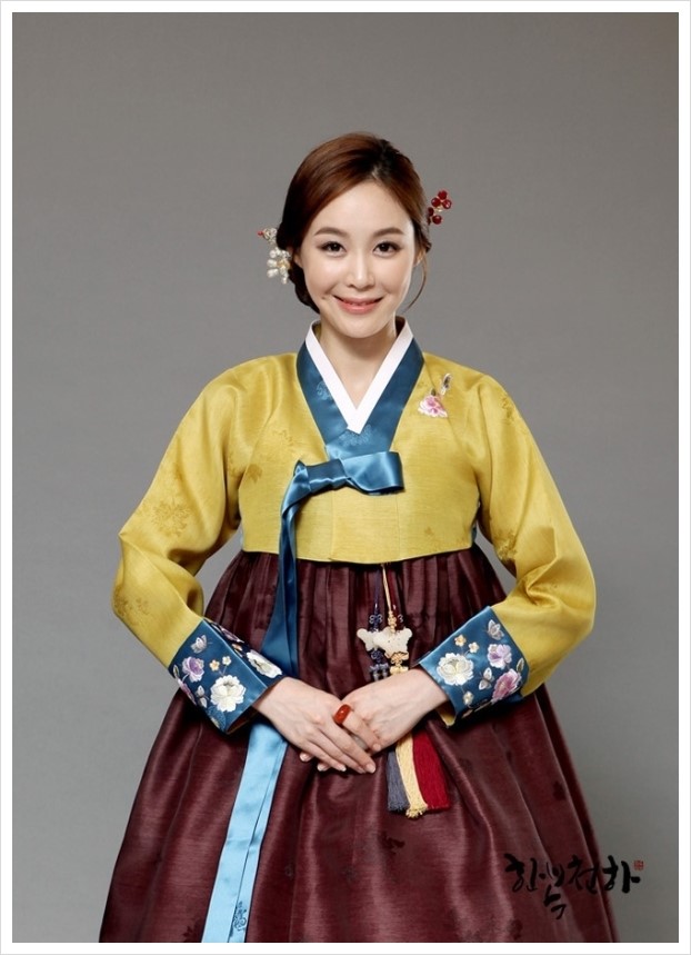 최신유행스타일로 준비하는 혼주한복대여 네이버 블로그
