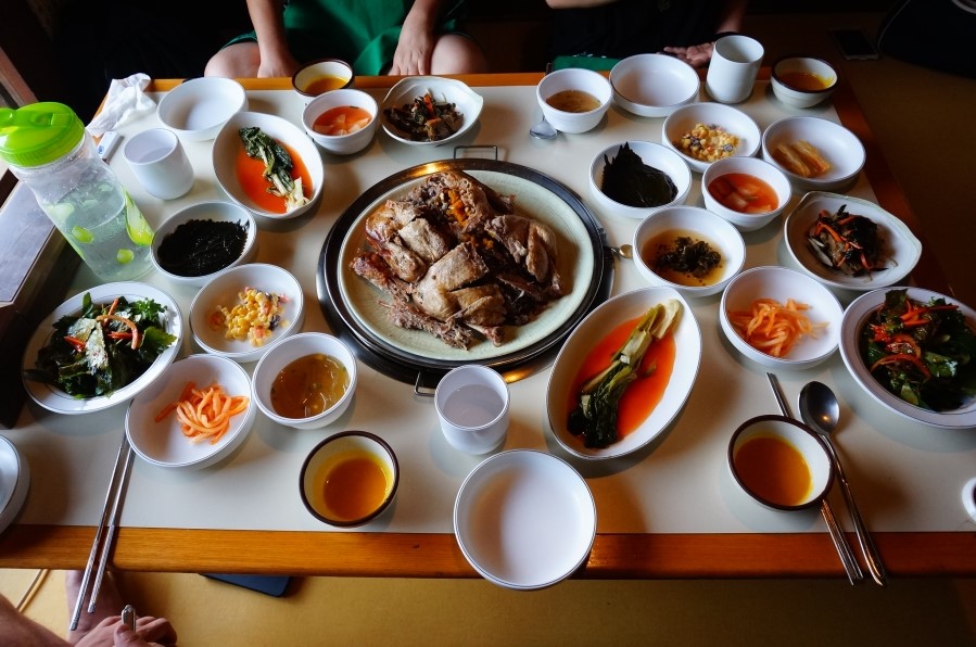 포천 고모리 100년 넘은 기와집에서 즐기는 시골의 맛 경기도 포천시 지역 추천맛집 기와골 후기