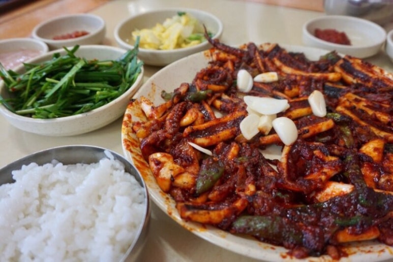 경주 용궁단골식당 충효동맛집 불향이 나는 오징어 불고기와 국밥 ˘ ˘ 네이버 블로그