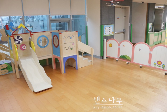 어린이집실내미끄럼틀유치원원목미끄럼틀원목미끄럼틀자작나무미끄럼틀유아미끄럼틀실내놀이터예쁜미끄럼틀어린이집거실놀이터키즈카페